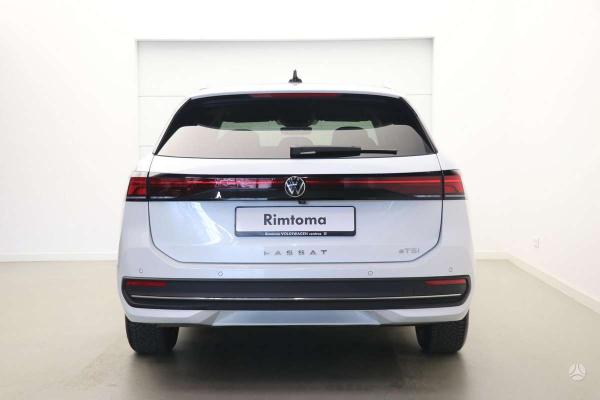 White Volkswagen Passat 2025 in Vilnius, with an engine capacity of 1.50 L and mileage of 21 thousand km for 28490 €, photo 7 on AUTOMOTO.COM.LV