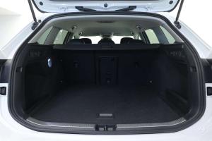 Balts Volkswagen Passat 2025 Viļņa, ar dzinēja tilpumu 1.50 L un nobraukumu 21 tūkst. km par 28490 €, foto 9 vietnē AUTOMOTO.COM.LV