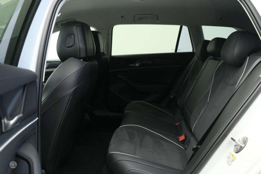 Balts Volkswagen Passat 2025 Viļņa, ar dzinēja tilpumu 1.50 L un nobraukumu 21 tūkst. km par 28490 €, foto 16 vietnē AUTOMOTO.COM.LV