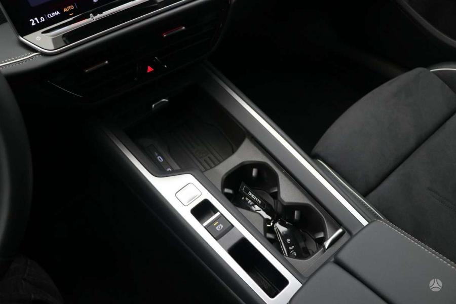 Balts Volkswagen Passat 2025 Viļņa, ar dzinēja tilpumu 1.50 L un nobraukumu 21 tūkst. km par 28490 €, foto 31 vietnē AUTOMOTO.COM.LV