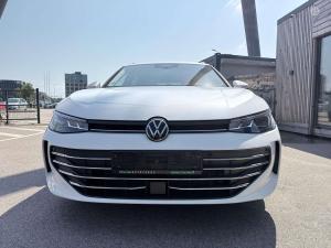 White Volkswagen Passat 2025 in Vilnius, with an engine capacity of 1.97 L and mileage of 26 thousand km for 29000 €, photo 3 on AUTOMOTO.COM.LV