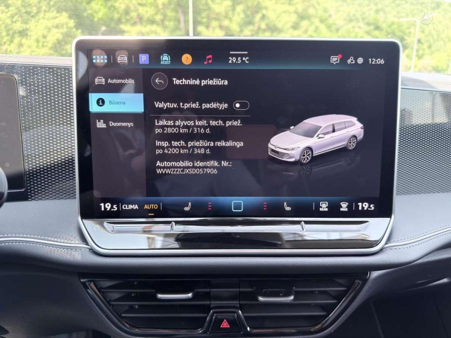 White Volkswagen Passat 2025 in Vilnius, with an engine capacity of 1.97 L and mileage of 26 thousand km for 29000 €, photo 14 on AUTOMOTO.COM.LV