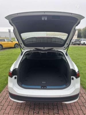 Balts Volkswagen Passat 2026 Panevēža, ar dzinēja tilpumu 1.50 L un nobraukumu 0 tūkst. km par 28990 €, foto 8 vietnē AUTOMOTO.COM.LV