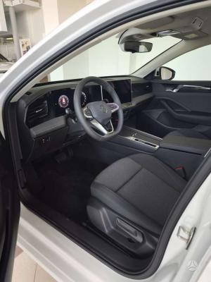 Balts Volkswagen Passat 2026 Šauļi, ar dzinēja tilpumu 1.50 L un nobraukumu 0 tūkst. km par 28750 €, foto 6 vietnē AUTOMOTO.COM.LV