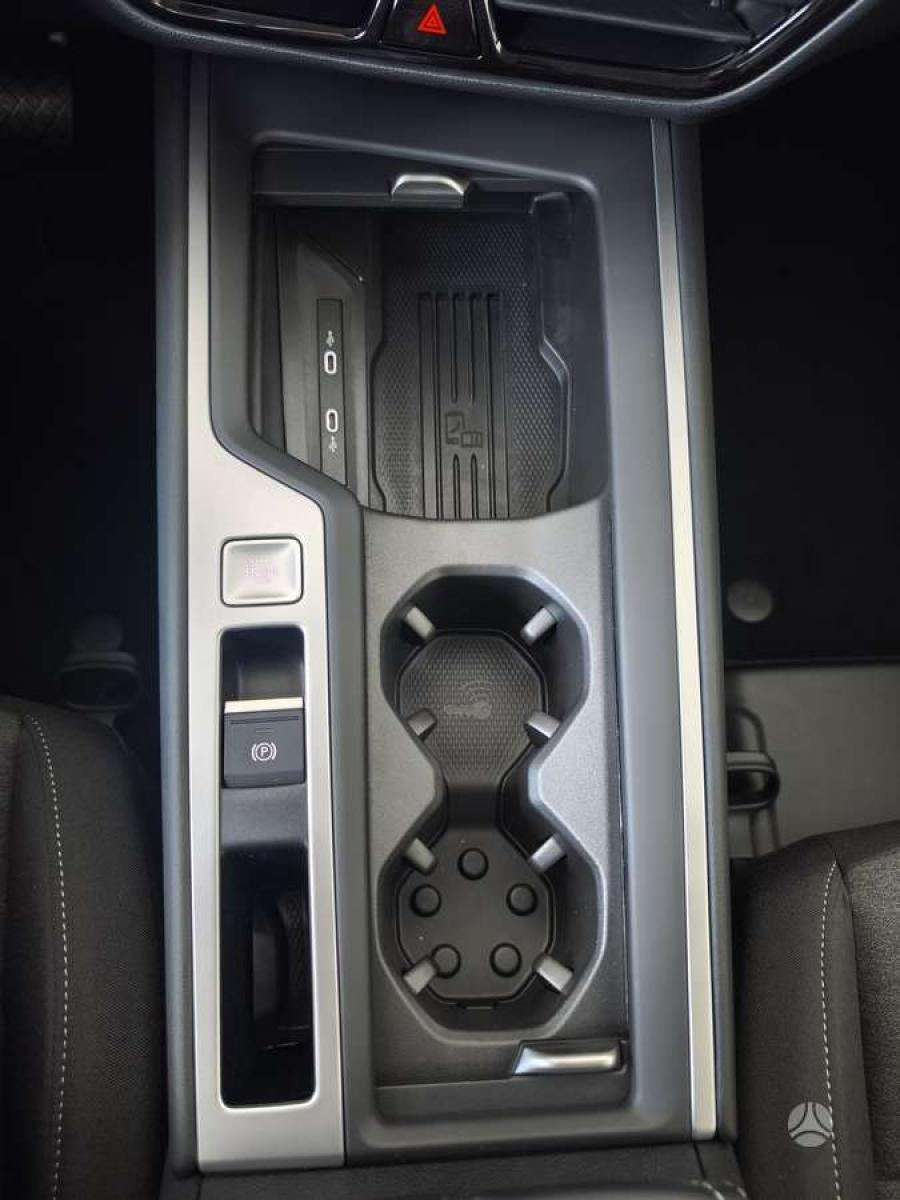 Balts Volkswagen Passat 2026 Šauļi, ar dzinēja tilpumu 1.50 L un nobraukumu 0 tūkst. km par 28750 €, foto 16 vietnē AUTOMOTO.COM.LV