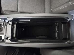 Balts Volkswagen Passat 2026 Šauļi, ar dzinēja tilpumu 1.50 L un nobraukumu 0 tūkst. km par 28750 €, foto 17 vietnē AUTOMOTO.COM.LV