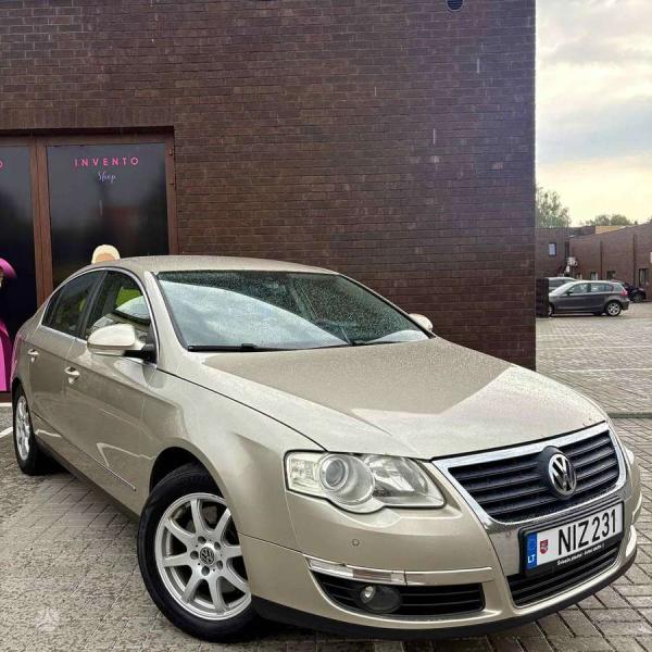 Yellow Volkswagen Passat 2007 in Kaisiadorys, with an engine capacity of 1.97 L and mileage of 400 thousand km for 1550 €, photo 4 on AUTOMOTO.COM.LV