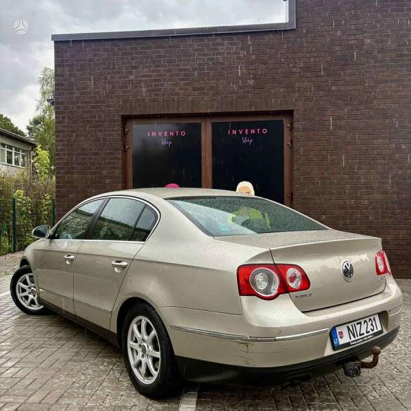 Yellow Volkswagen Passat 2007 in Kaisiadorys, with an engine capacity of 1.97 L and mileage of 400 thousand km for 1550 €, photo 10 on AUTOMOTO.COM.LV