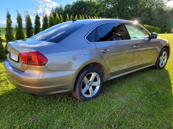 Dzeltens Volkswagen Passat 2015 Ukmergė, ar dzinēja tilpumu 1.80 L un nobraukumu 156 tūkst. km par 6930 €, foto 6 vietnē AUTOMOTO.COM.LV