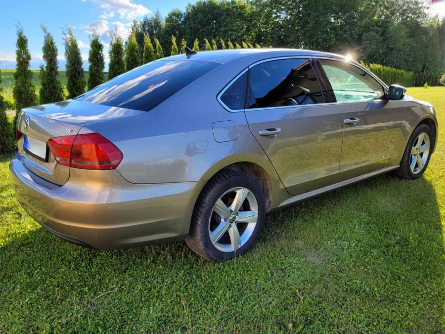 Dzeltens Volkswagen Passat 2015 Ukmergė, ar dzinēja tilpumu 1.80 L un nobraukumu 156 tūkst. km par 6930 €, foto 7 vietnē AUTOMOTO.COM.LV