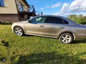 Dzeltens Volkswagen Passat 2015 Ukmergė, ar dzinēja tilpumu 1.80 L un nobraukumu 156 tūkst. km par 6930 €, foto 9 vietnē AUTOMOTO.COM.LV
