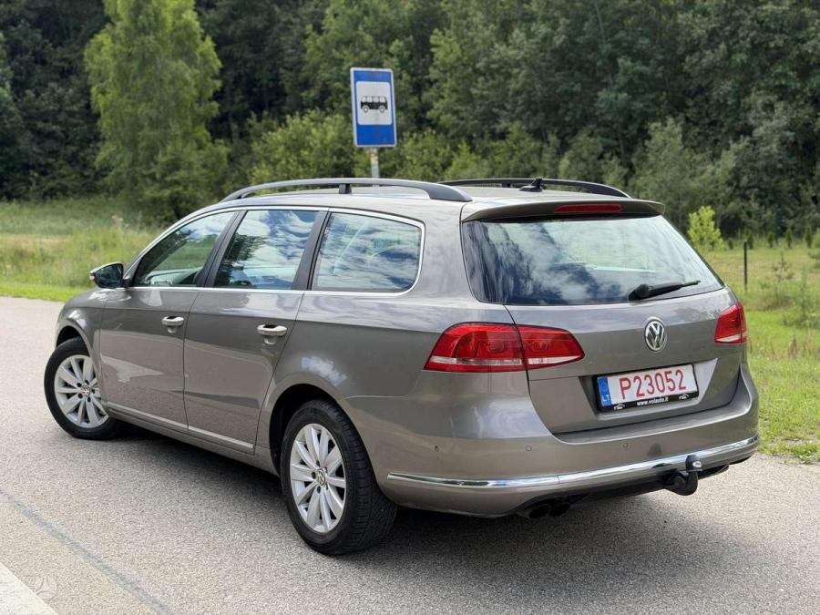 Dzeltens Volkswagen Passat 2012 Viļņa, ar dzinēja tilpumu 1.97 L un nobraukumu 257 tūkst. km par 5700 €, foto 4 vietnē AUTOMOTO.COM.LV