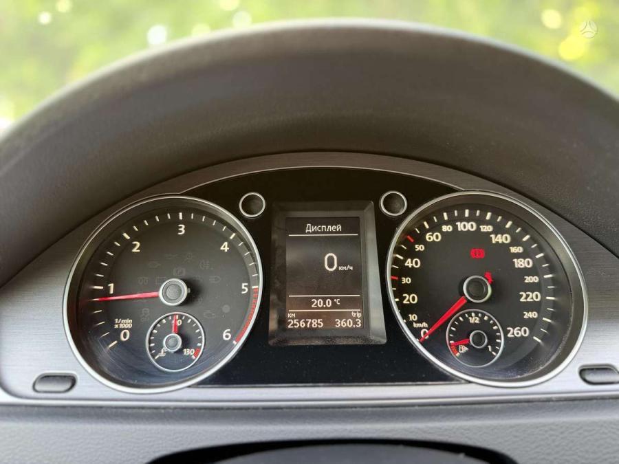 Dzeltens Volkswagen Passat 2012 Viļņa, ar dzinēja tilpumu 1.97 L un nobraukumu 257 tūkst. km par 5700 €, foto 18 vietnē AUTOMOTO.COM.LV