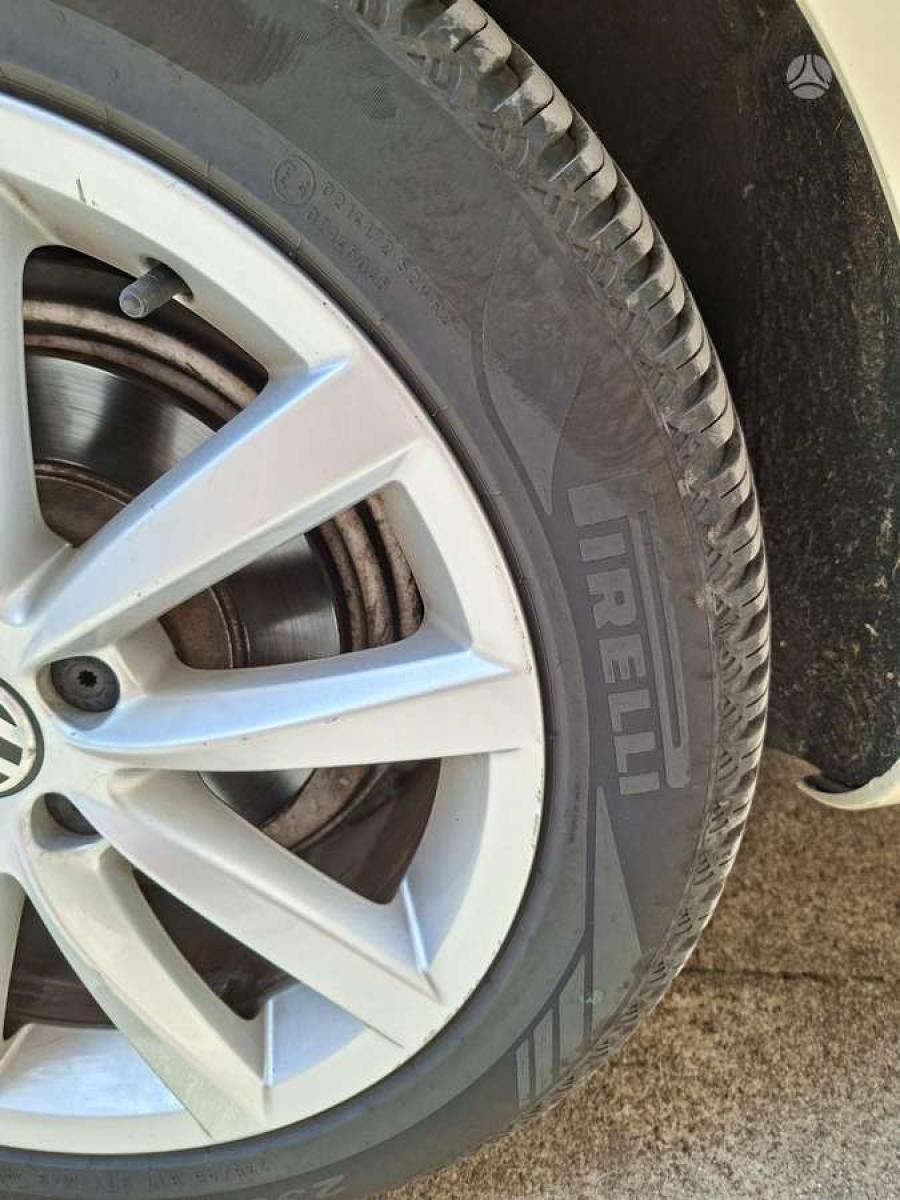 Dzeltens Volkswagen Passat 2013 Šauļi, ar dzinēja tilpumu 1.97 L un nobraukumu 471 tūkst. km par 4500 €, foto 14 vietnē AUTOMOTO.COM.LV