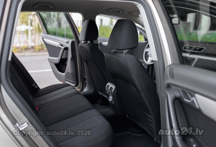 Dzeltens Volkswagen Passat 2014 Tallina, ar dzinēja tilpumu 1.40 L un nobraukumu 295 tūkst. km par 3999 €, foto 14 vietnē AUTOMOTO.COM.LV
