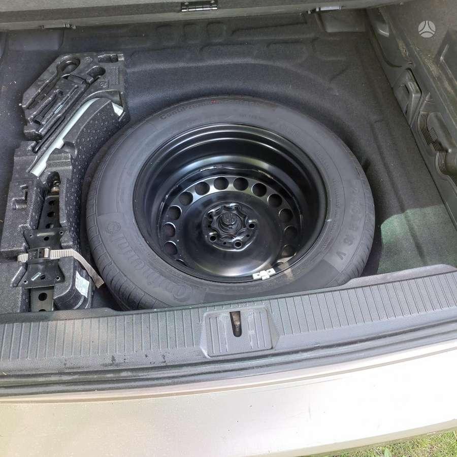 Dzeltens Volkswagen Passat 2015 Kauņa, ar dzinēja tilpumu 1.80 L un nobraukumu 260 tūkst. km par 8200 €, foto 13 vietnē AUTOMOTO.COM.LV