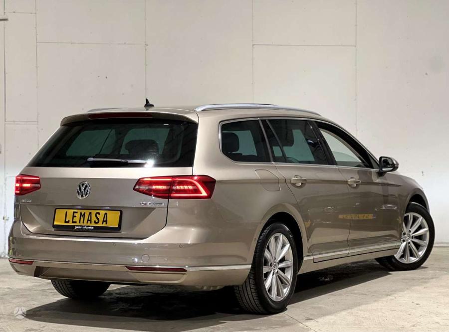 Yellow Volkswagen Passat 2015 in Klaipeda, with an engine capacity of 1.40 L and mileage of 138 thousand km for 12999 €, photo 27 on AUTOMOTO.COM.LV