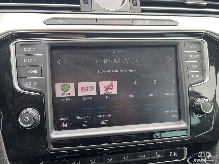 Желтый Фольксваген Пассат 2016 в Авиженяй, объемом двигателя 2.00 л и пробегом 280 тыс. км за 8900 €, фото 29 на AUTOMOTO.COM.LV