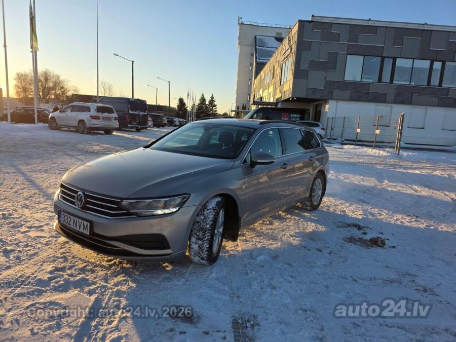 Yellow Volkswagen Passat 2021 in Tallinn, with an engine capacity of 1.50 L and mileage of 239 thousand km for 13500 €, photo 4 on AUTOMOTO.COM.LV