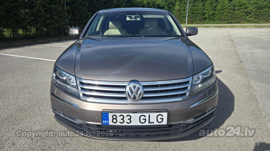 Beige Volkswagen Phaeton 2013 in Tallinn, with an engine capacity of 3.00 L and mileage of 270 thousand km for 9000 €, photo 3 on AUTOMOTO.COM.LV