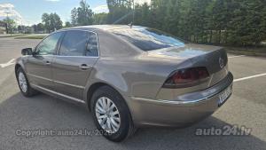 Beige Volkswagen Phaeton 2013 in Tallinn, with an engine capacity of 3.00 L and mileage of 270 thousand km for 9000 €, photo 6 on AUTOMOTO.COM.LV