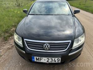 Melns Volkswagen Phaeton 2005 Daugavpils, ar dzinēja tilpumu 3.00 L un nobraukumu 290 tūkst. km par 3500 €, foto 7 vietnē AUTOMOTO.COM.LV