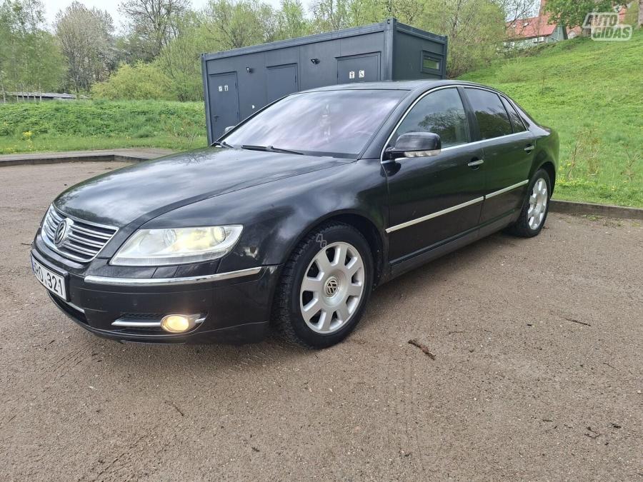Melns Volkswagen Phaeton 2004 Kretinga, ar dzinēja tilpumu 5.00 L un nobraukumu 316 tūkst. km par 2100 €, foto 4 vietnē AUTOMOTO.COM.LV