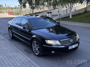 Melns Volkswagen Phaeton 2004 Rīga, ar dzinēja tilpumu 6.00 L un nobraukumu 151 tūkst. km par 12000 €, foto 5 vietnē AUTOMOTO.COM.LV