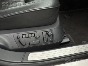 Melns Volkswagen Phaeton 2004 Rīga, ar dzinēja tilpumu 6.00 L un nobraukumu 151 tūkst. km par 12000 €, foto 23 vietnē AUTOMOTO.COM.LV