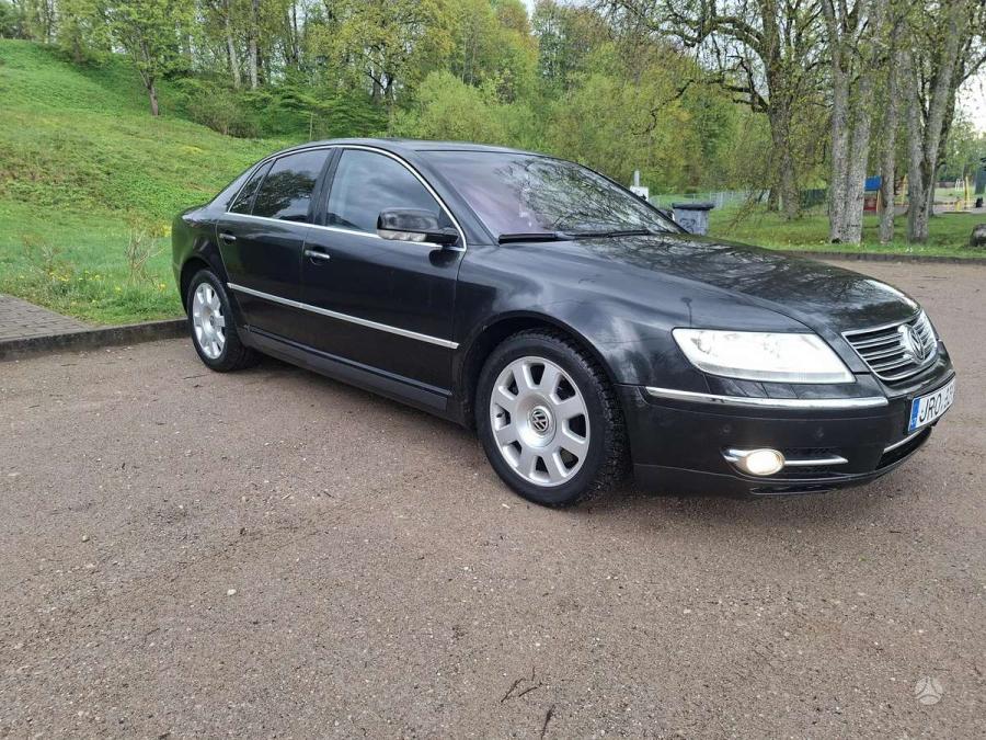 Melns Volkswagen Phaeton 2004 Kretinga, ar dzinēja tilpumu 5.00 L un nobraukumu 319 tūkst. km par 2400 €, foto 4 vietnē AUTOMOTO.COM.LV