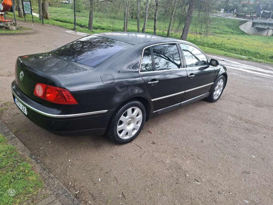 Melns Volkswagen Phaeton 2004 Kretinga, ar dzinēja tilpumu 5.00 L un nobraukumu 319 tūkst. km par 2400 €, foto 7 vietnē AUTOMOTO.COM.LV