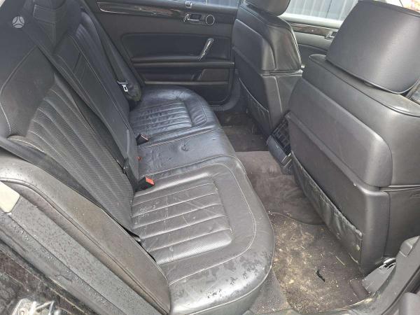 Melns Volkswagen Phaeton 2004 Kretinga, ar dzinēja tilpumu 5.00 L un nobraukumu 319 tūkst. km par 2400 €, foto 9 vietnē AUTOMOTO.COM.LV