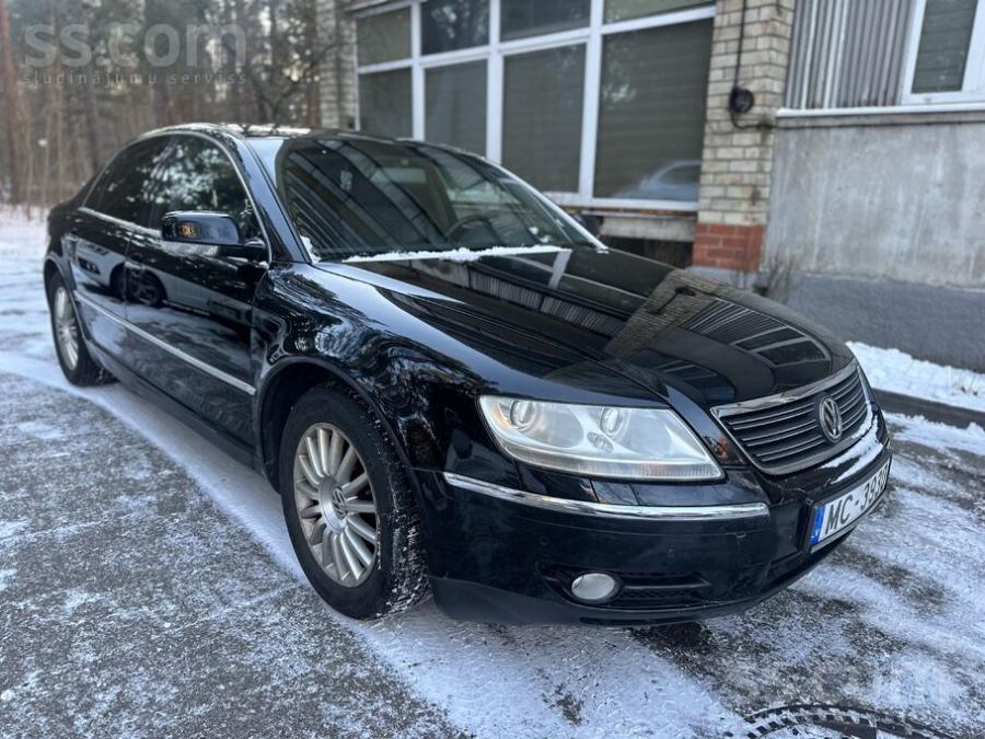 Black Volkswagen Phaeton 2005 in Riga, with an engine capacity of 3.00 L and mileage of 214 thousand km for 4000 €, photo 4 on AUTOMOTO.COM.LV