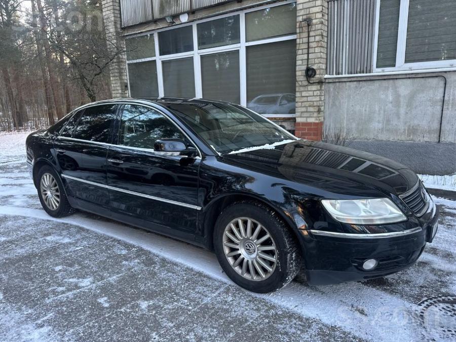 Black Volkswagen Phaeton 2005 in Riga, with an engine capacity of 3.00 L and mileage of 214 thousand km for 4000 €, photo 11 on AUTOMOTO.COM.LV