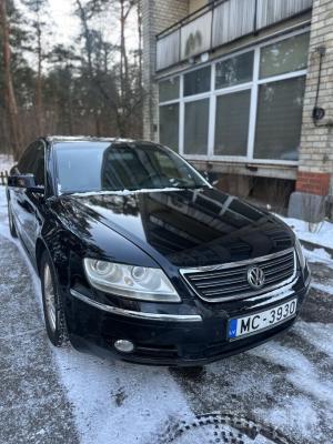 Black Volkswagen Phaeton 2005 in Riga, with an engine capacity of 3.00 L and mileage of 214 thousand km for 4000 €, photo 12 on AUTOMOTO.COM.LV