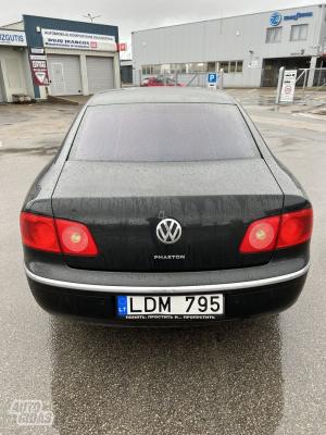 Black Volkswagen Phaeton 2005 in Klaipeda, with an engine capacity of 3.00 L and mileage of 305 thousand km for 2500 €, photo 6 on AUTOMOTO.COM.LV