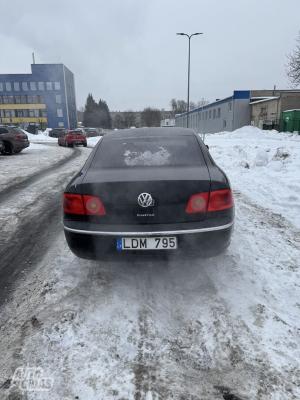 Black Volkswagen Phaeton 2005 in Klaipeda, with an engine capacity of 3.00 L and mileage of 313 thousand km for 2650 €, photo 6 on AUTOMOTO.COM.LV