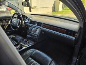 Melns Volkswagen Phaeton 2005 Klaipėda, ar dzinēja tilpumu 3.00 L un nobraukumu 307 tūkst. km par 1999 €, foto 15 vietnē AUTOMOTO.COM.LV