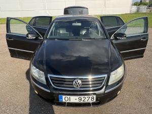 Black Volkswagen Phaeton 2005 in Daugavpils, with an engine capacity of 3.00 L and mileage of 248 thousand km for 3999 €, photo 35 on AUTOMOTO.COM.LV