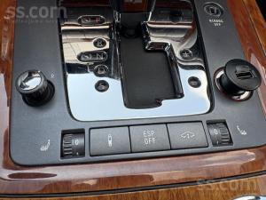 Melns Volkswagen Phaeton 2005 Daugavpils, ar dzinēja tilpumu 3.00 L un nobraukumu 248 tūkst. km par 3999 €, foto 20 vietnē AUTOMOTO.COM.LV