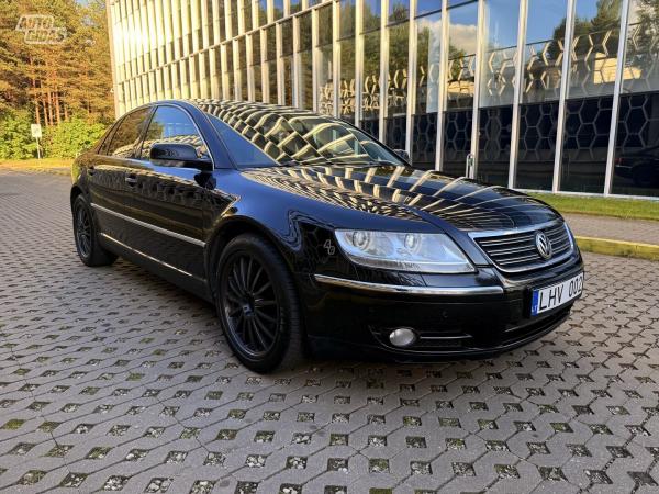 Black Volkswagen Phaeton 2006 in Vilnius, with an engine capacity of 3.00 L and mileage of 187 thousand km for 3000 €, photo 8 on AUTOMOTO.COM.LV