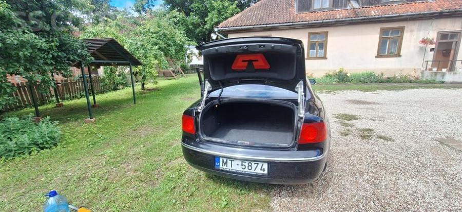 Melns Volkswagen Phaeton 2006 Kuldīga, ar dzinēja tilpumu 3.00 L un nobraukumu 348 tūkst. km par 2200 €, foto 5 vietnē AUTOMOTO.COM.LV