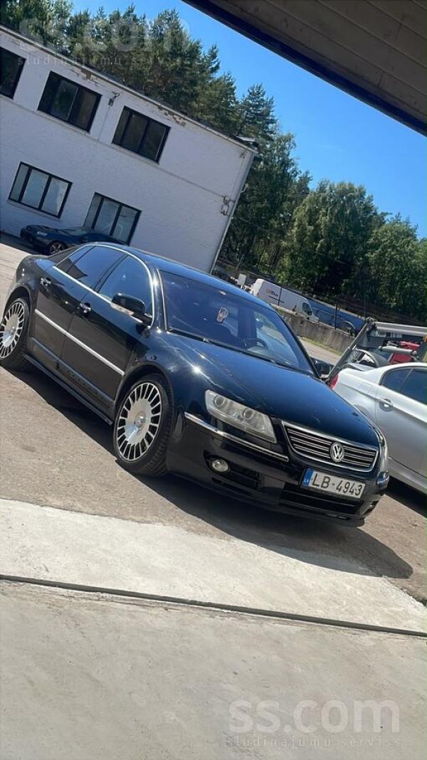Black Volkswagen Phaeton 2006 in Riga, with an engine capacity of 3.00 L and mileage of 270 thousand km for 5200 €, photo 1 on AUTOMOTO.COM.LV