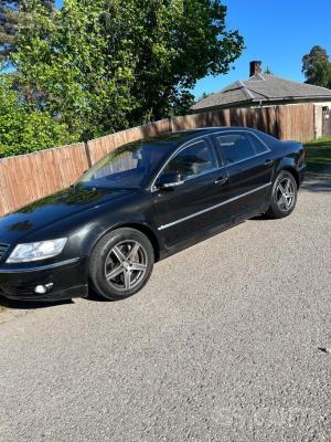 Black Volkswagen Phaeton 2006 in Riga, with an engine capacity of 4.20 L and mileage of 164 thousand km for 6500 €, photo 7 on AUTOMOTO.COM.LV