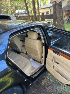 Black Volkswagen Phaeton 2006 in Riga, with an engine capacity of 4.20 L and mileage of 164 thousand km for 6500 €, photo 12 on AUTOMOTO.COM.LV