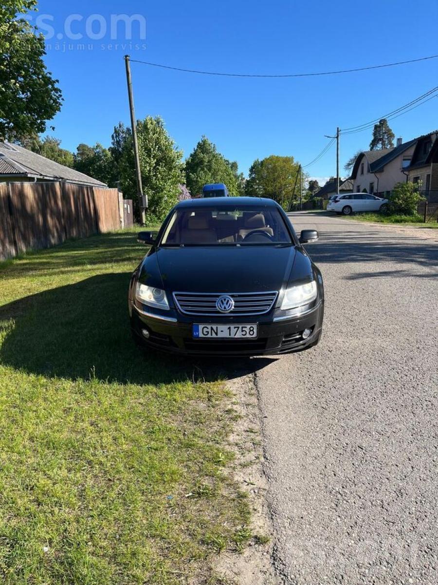 Black Volkswagen Phaeton 2006 in Riga, with an engine capacity of 4.20 L and mileage of 164 thousand km for 6500 €, photo 17 on AUTOMOTO.COM.LV