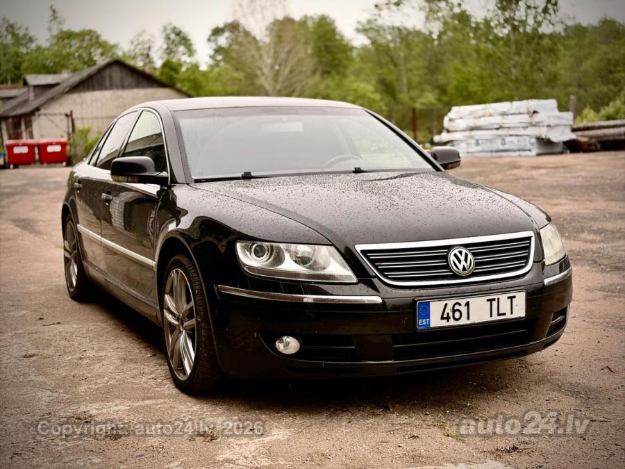 Black Volkswagen Phaeton 2007 in Tallinn, with an engine capacity of 3.00 L and mileage of 400 thousand km for 3499 €, photo 1 on AUTOMOTO.COM.LV