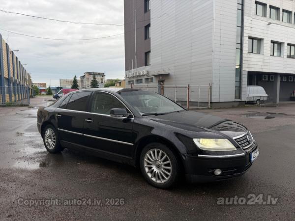 Melns Volkswagen Phaeton 2007 Tallina, ar dzinēja tilpumu 3.00 L un nobraukumu 243 tūkst. km par 1799 €, foto 1 vietnē AUTOMOTO.COM.LV