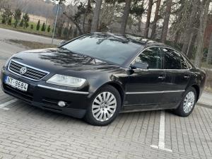 Black Volkswagen Phaeton 2007 in Riga, with an engine capacity of 3.00 L and mileage of 295 thousand km for 4250 €, photo 5 on AUTOMOTO.COM.LV
