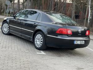 Black Volkswagen Phaeton 2007 in Riga, with an engine capacity of 3.00 L and mileage of 295 thousand km for 4250 €, photo 10 on AUTOMOTO.COM.LV